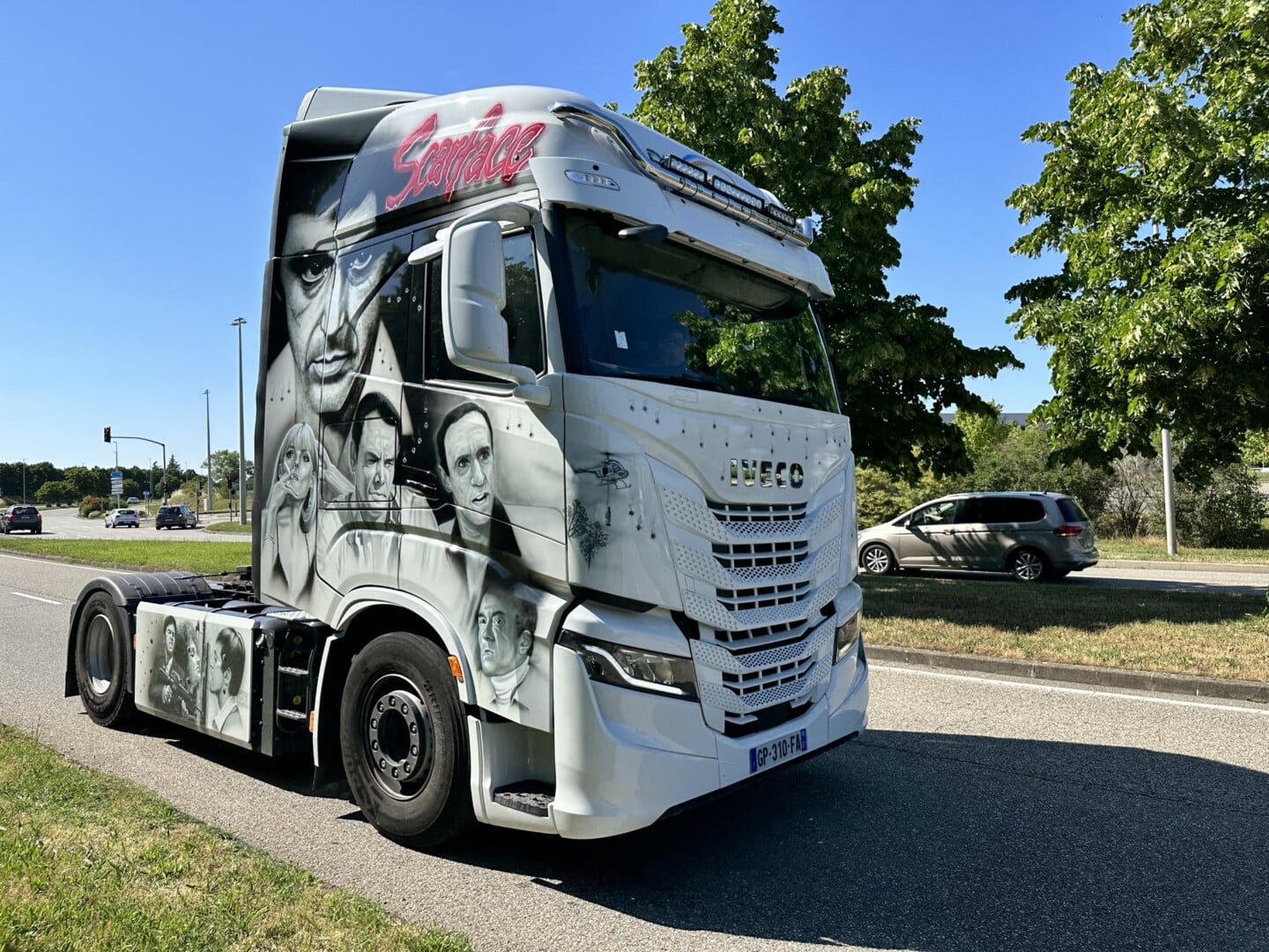 Making a mark on and under the bonnet | CNG-Mobility